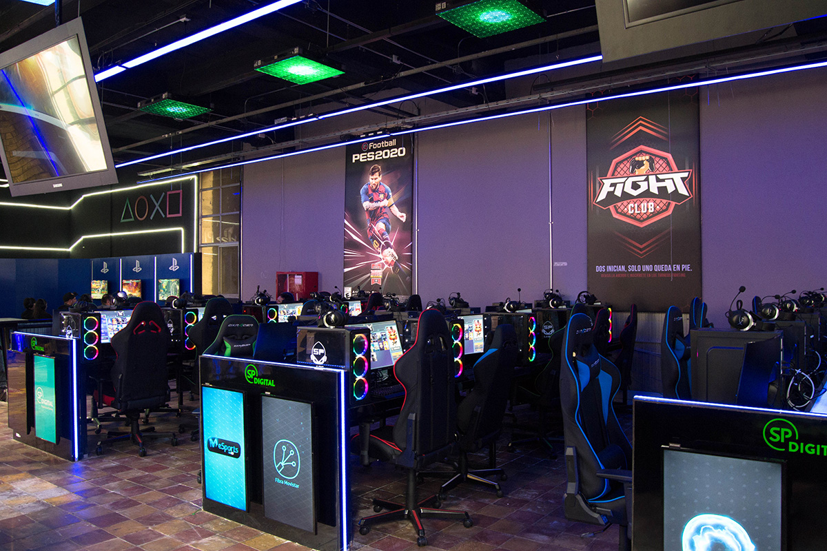 Sincronizando con | El nuevo Game Center Movistar GameClub de Santiago ...