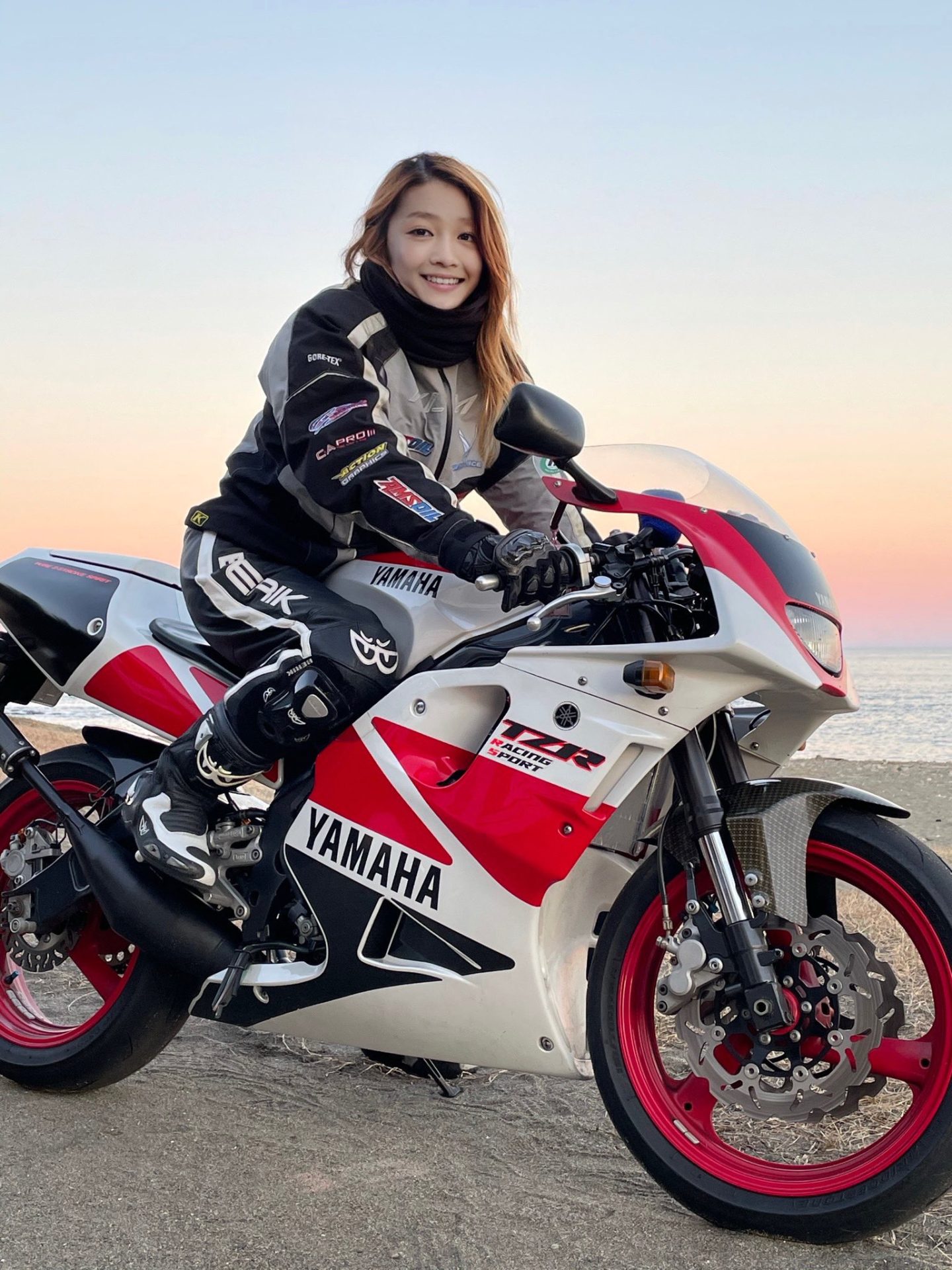 Descubren que popular joven motociclista japonesa es un hombre de 50 ...