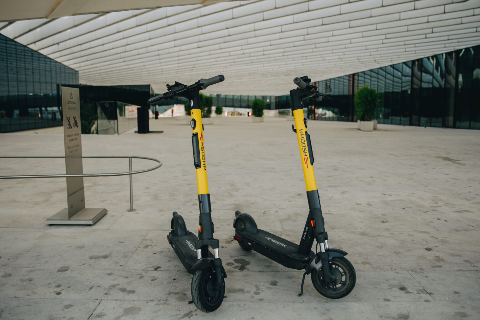 Whoosh llega a Chile: el servicio de alquiler de Scooters eléctricos ya ...